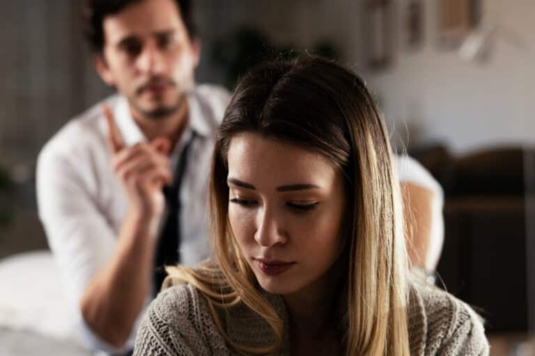 9 rasgos psicológicos de la personalidad sumisa – Psicologistica